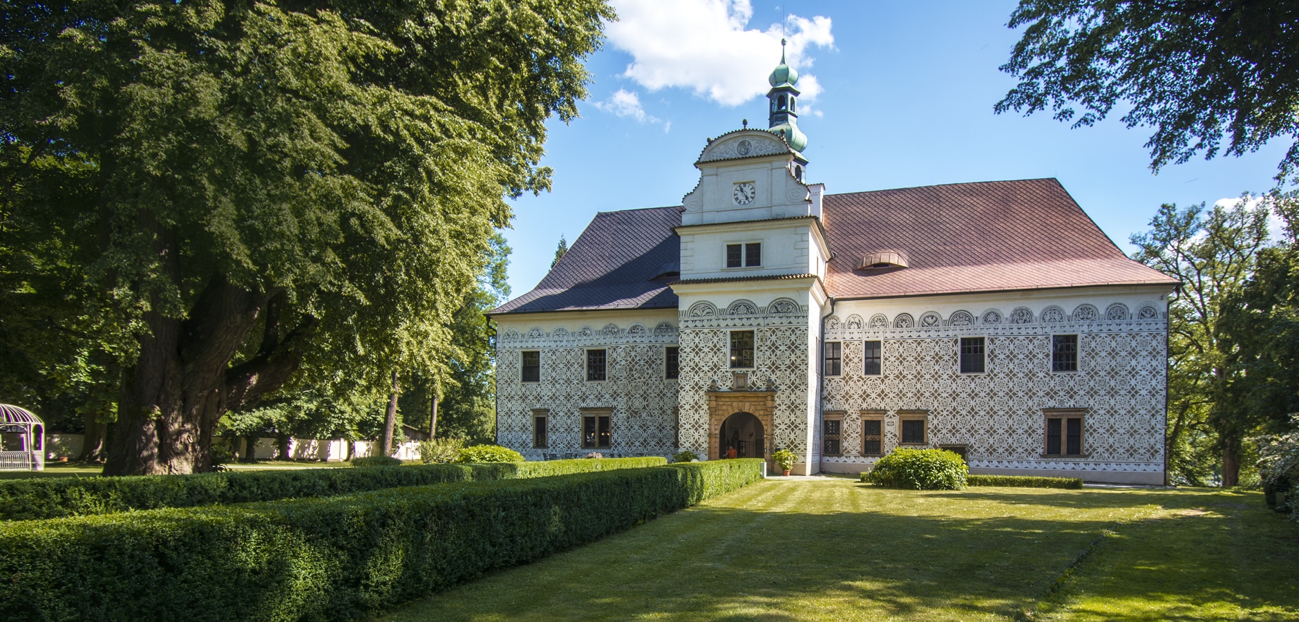 Zámek Doudleby - Země Světa