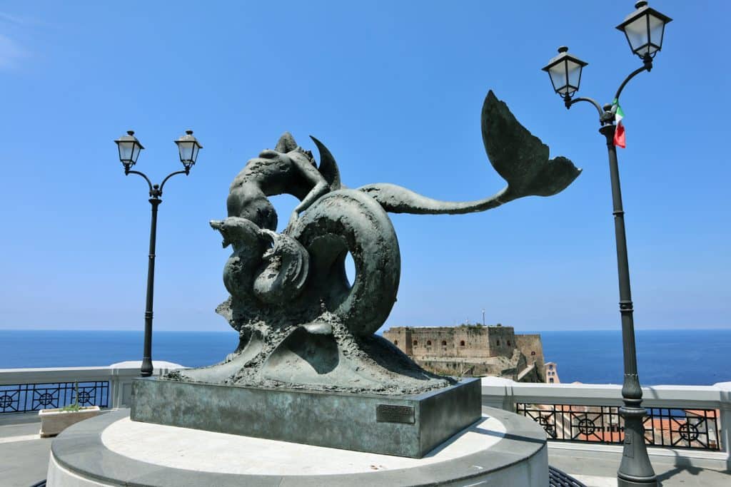 Skylla a Charybda - Země Světa